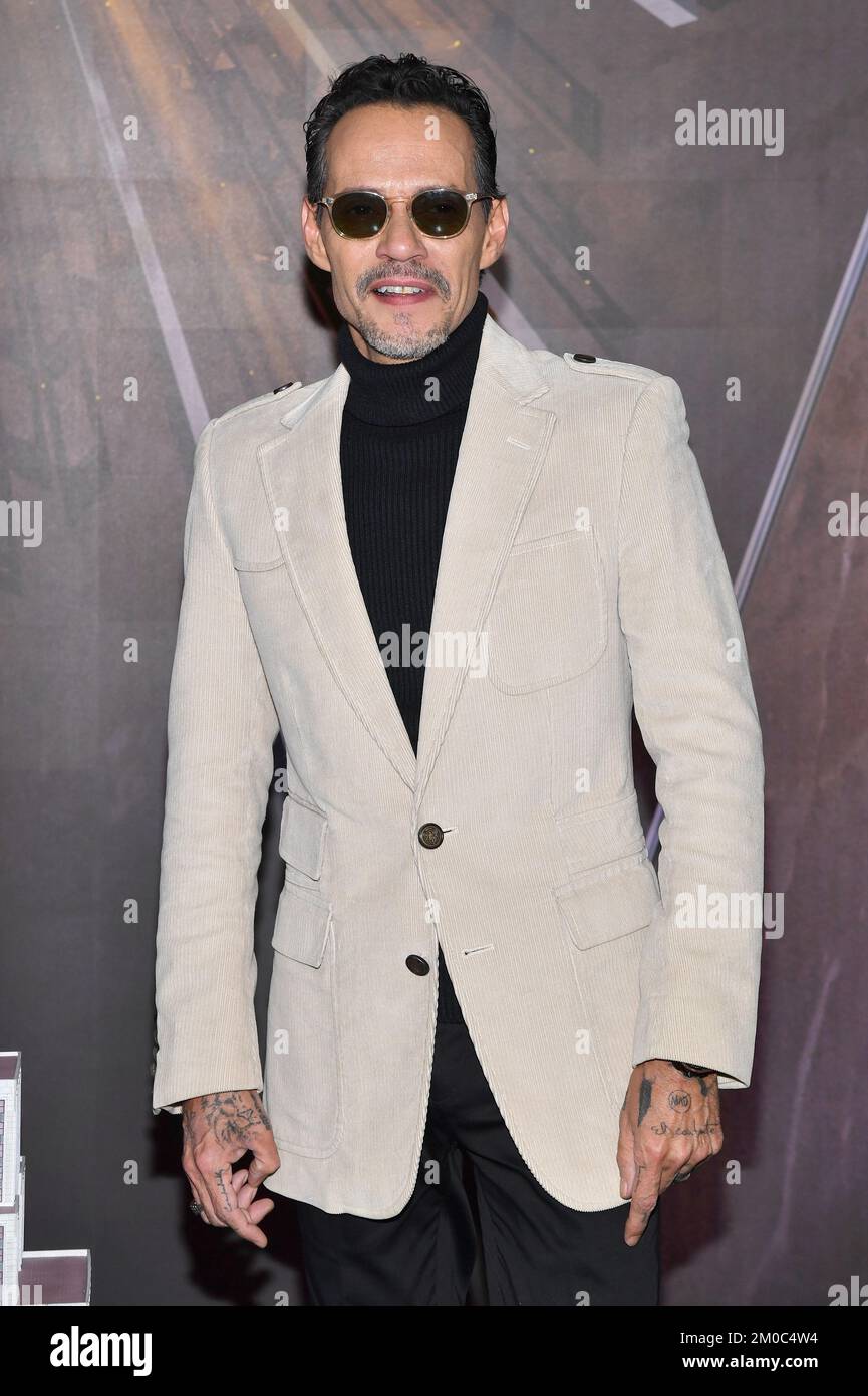 Singer/songwriter Marc Anthony visits the Empire State Building to ...