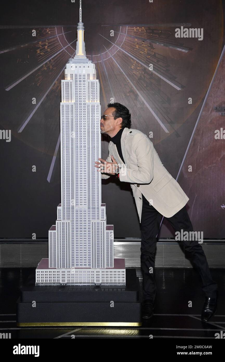 Singer/songwriter Marc Anthony visits the Empire State Building to ...