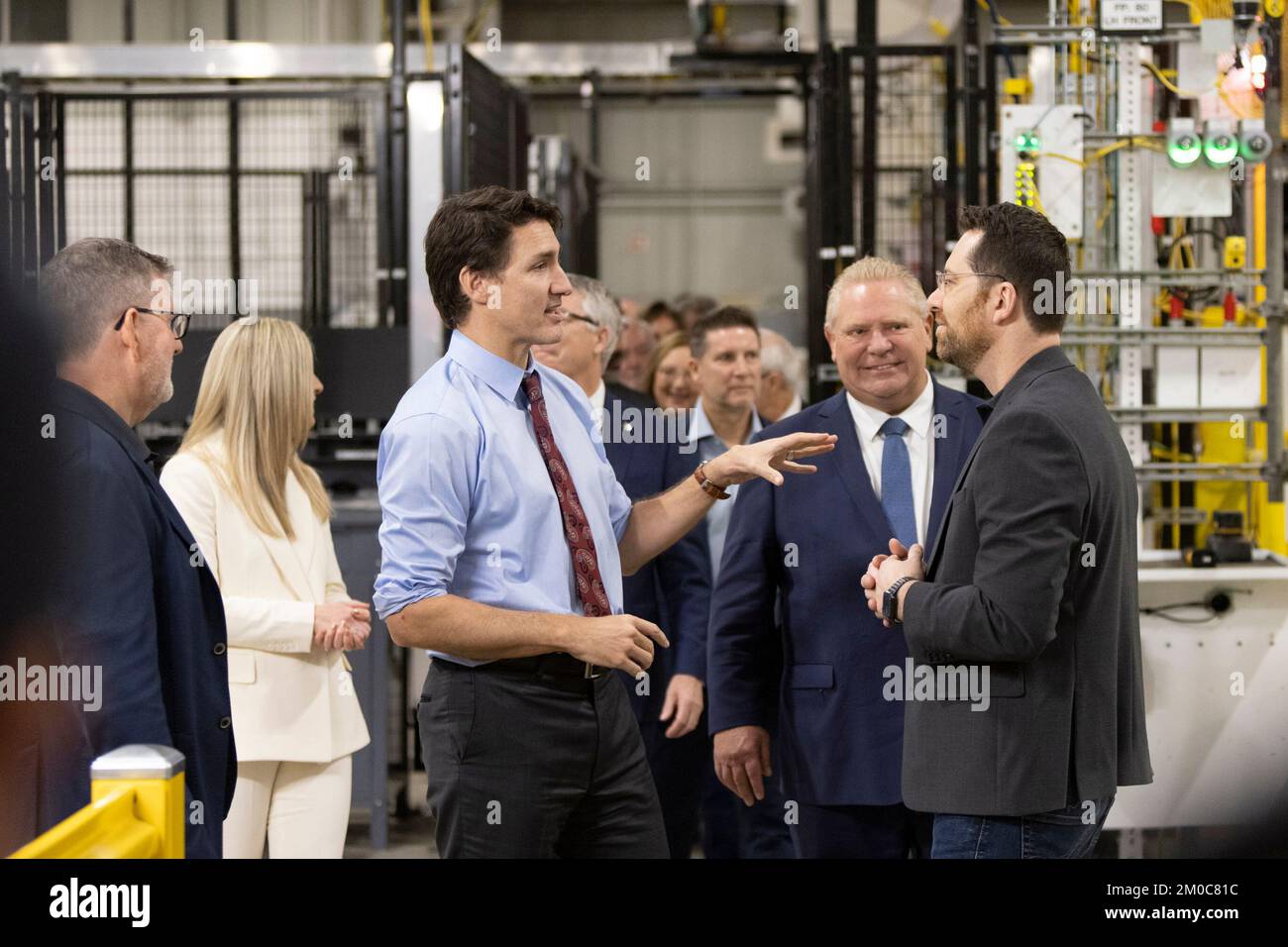Prime Minister Justin Trudeau and Premier Doug Ford tour the General ...