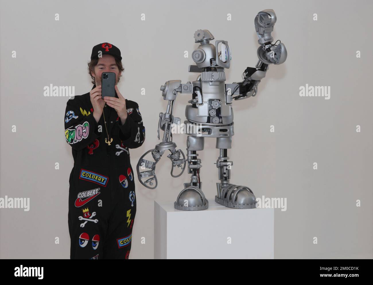 London, UK. Philip Colbert with his art-making LobsterBot at the ...