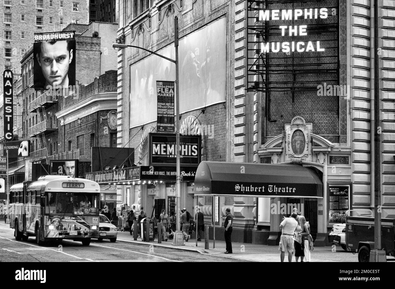 Theatre Shubert Alley in the Theater District. 225 West 44th Street ...