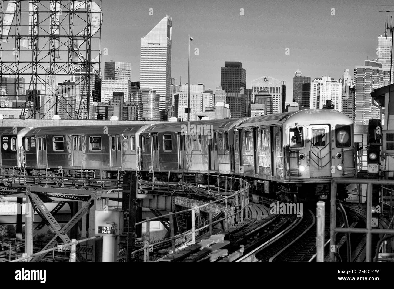 Metro stop line 7 Queensboro Plaza. The 7 Flushing Local (local ...