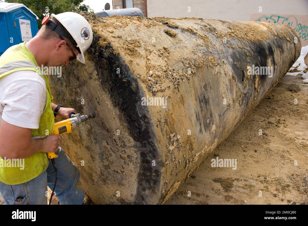Leaking underground storage tank hi-res stock photography and images ...