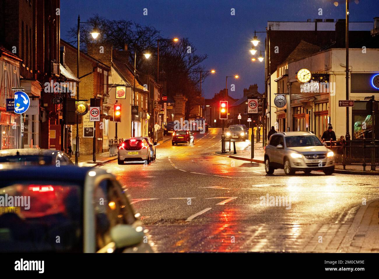 High Street at Night , Biggleswade, UK Stock Photo - Alamy