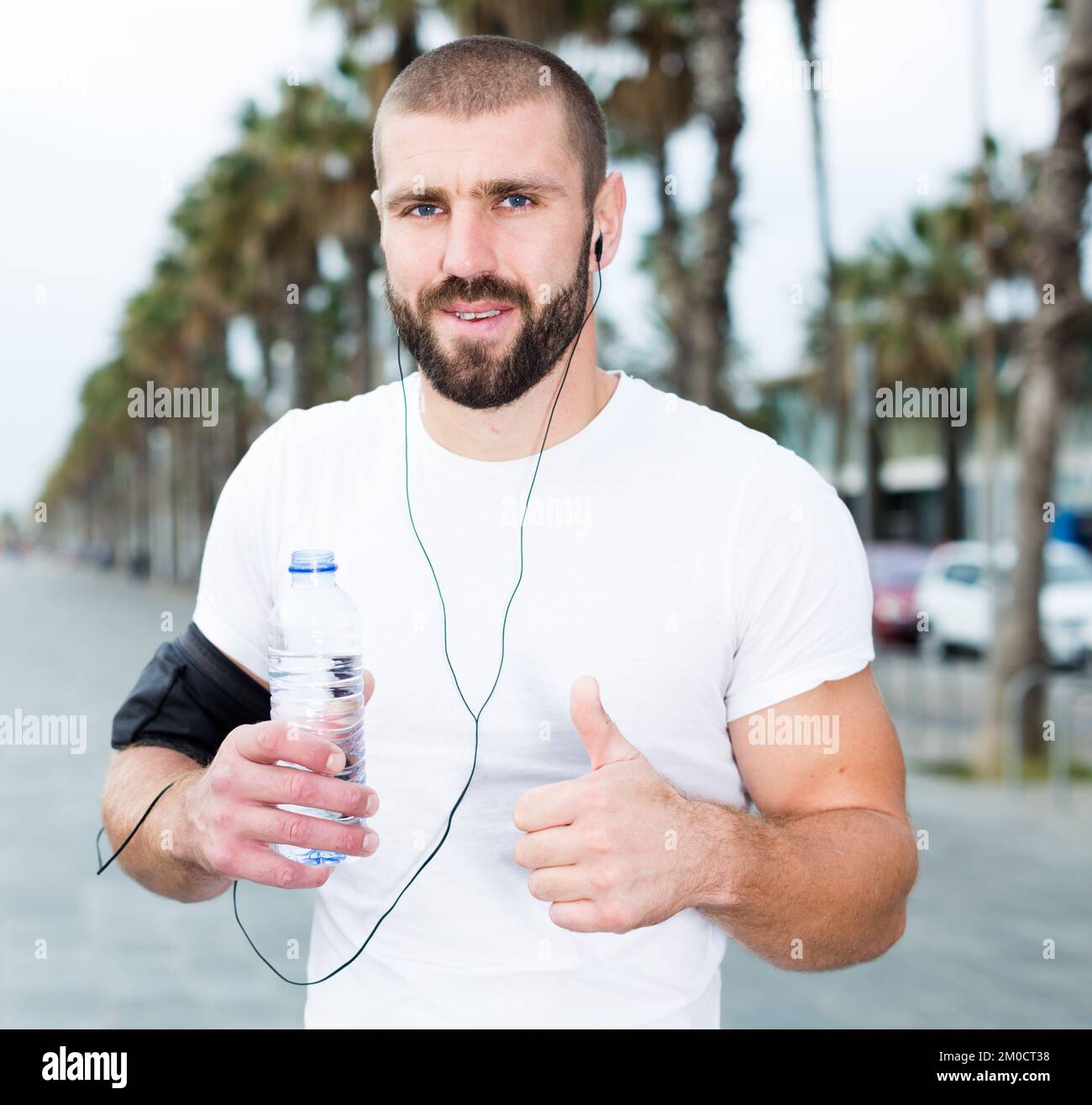 Break in training hi-res stock photography and images - Alamy