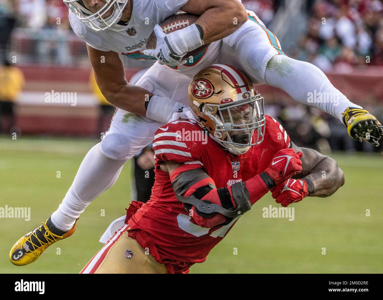 Miami dolphins 33 hi-res stock photography and images - Alamy