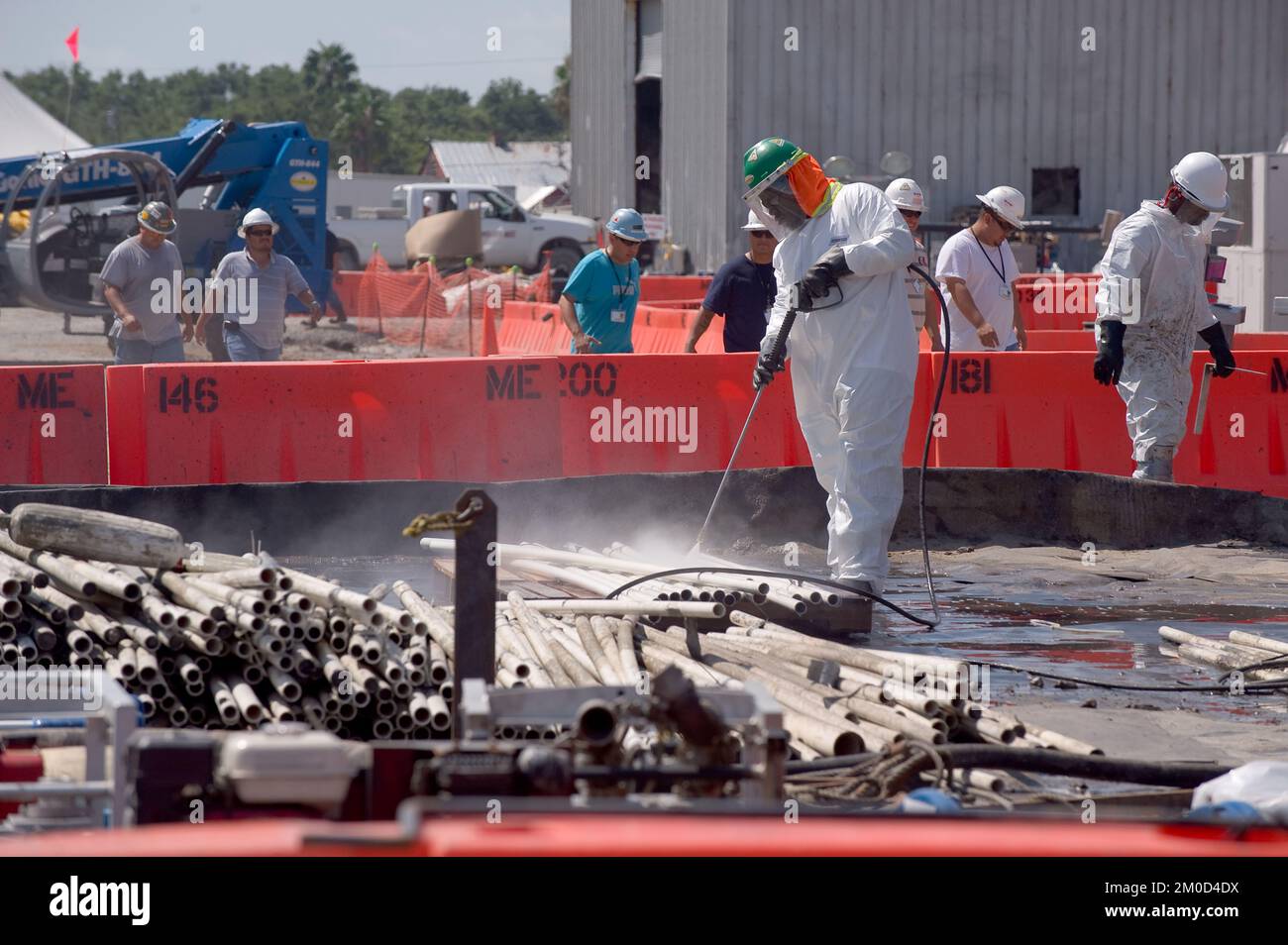 Frack tanks hi-res stock photography and images - Alamy