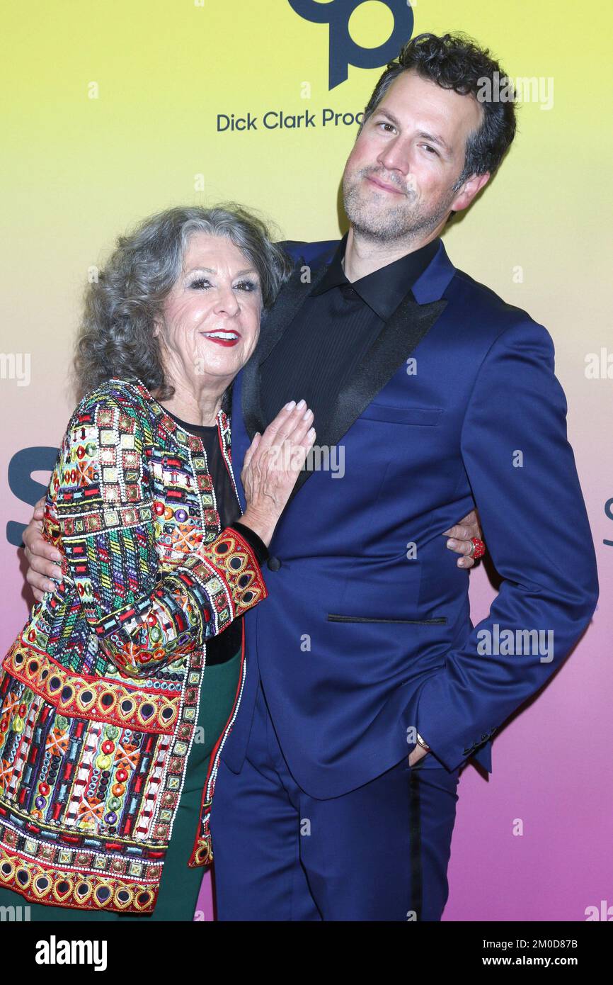 December 31, 2000, Beverly Hills, CA, USA: LOS ANGELES - DEC 4: Terry ...