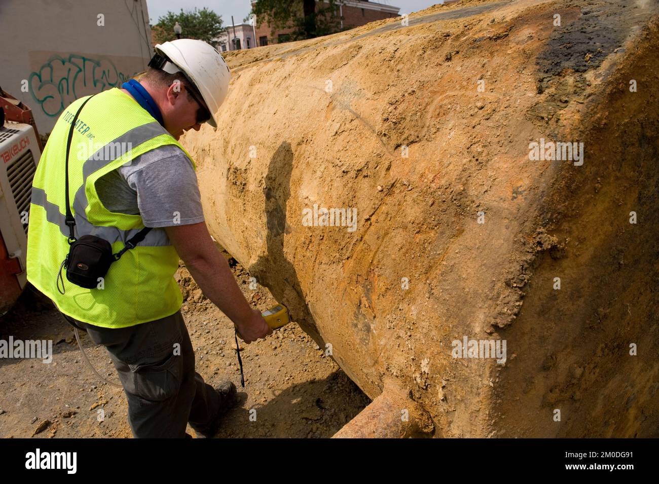 Leaking underground storage tank hi-res stock photography and images ...