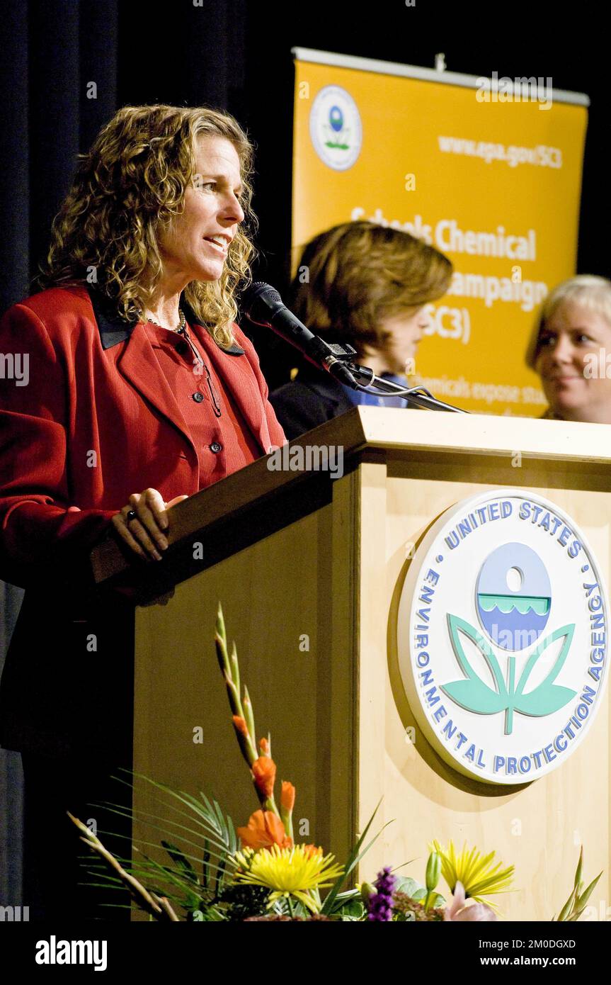 Office of Solid Waste and Emergency Response - School Chemical Cleanup ...