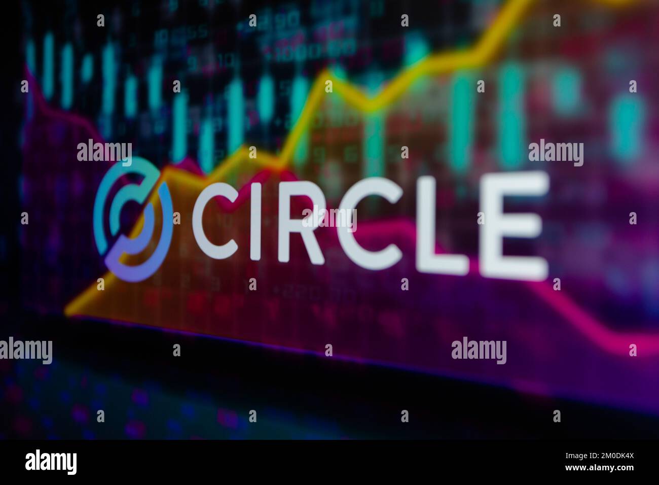 Circle technology logo hi-res stock photography and images - Alamy