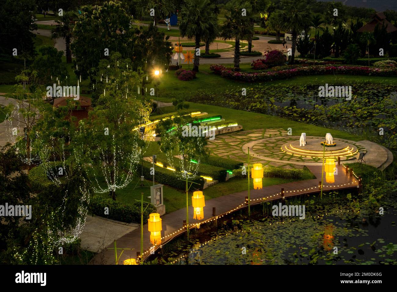 Outdoor decoration bulbs hi-res stock photography and images - Alamy