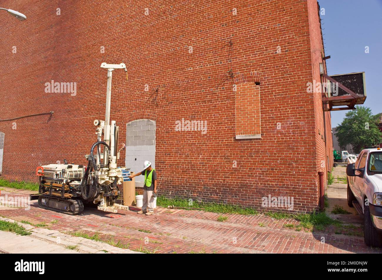 Leaking underground storage tank hi-res stock photography and images ...