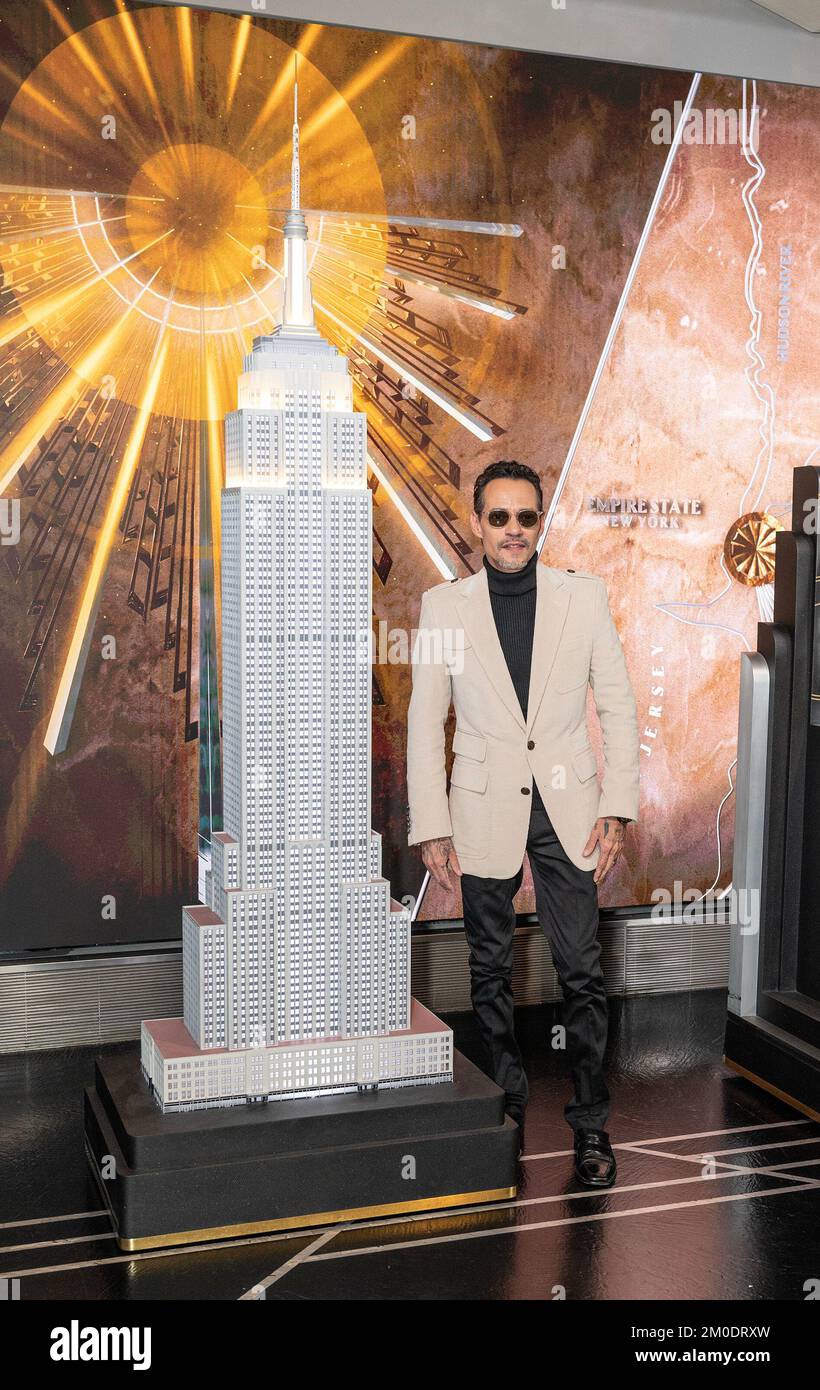 New York, United States. 05th Dec, 2022. Marc Anthony poses during ...