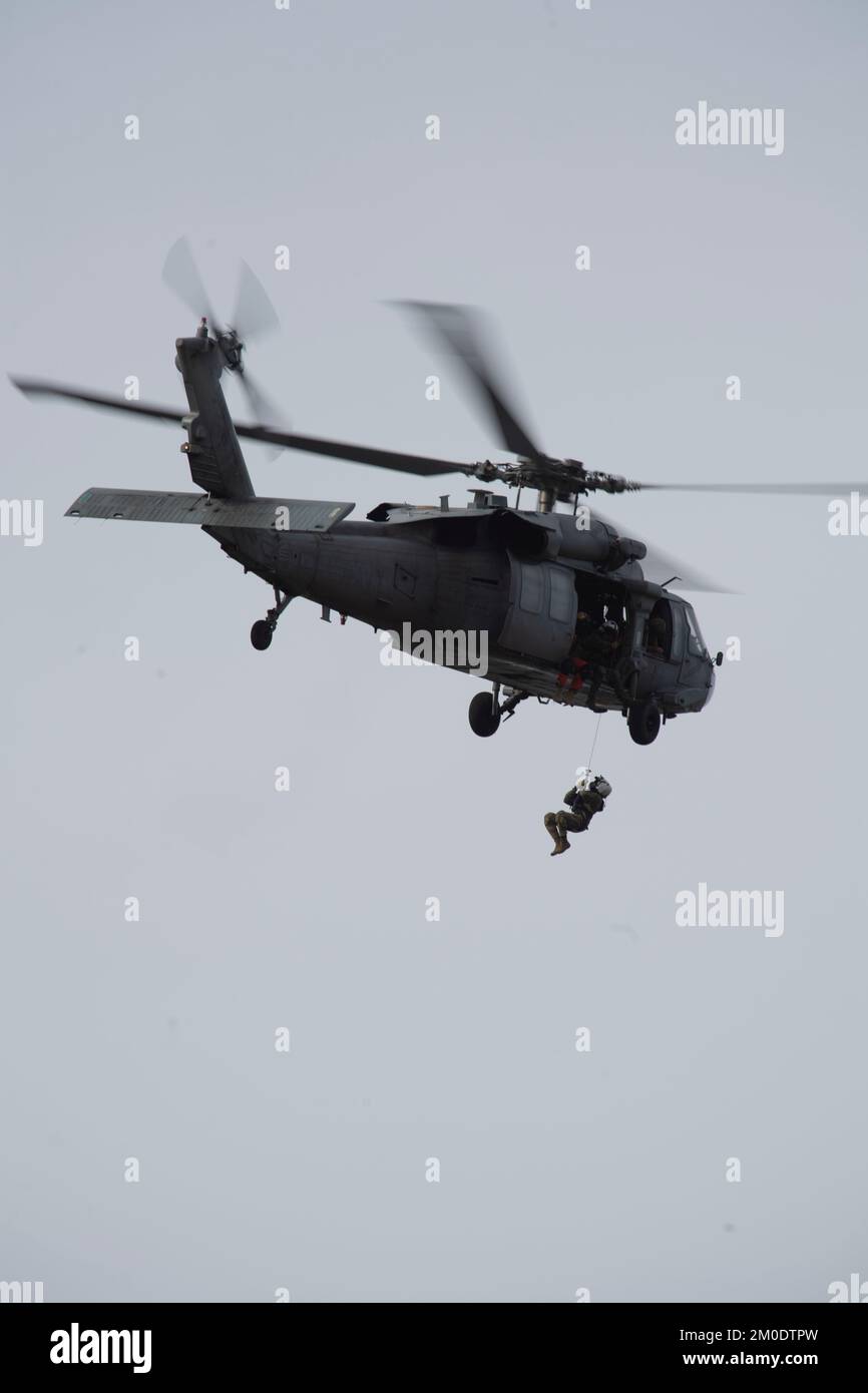 221117-N-EV253-1747 SAN DIEGO (Nov. 17, 2022) – A US Naval Aircewmen ...