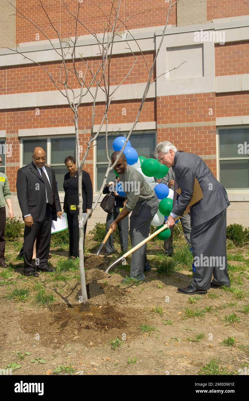 Bell multicultural high school hi-res stock photography and images - Alamy