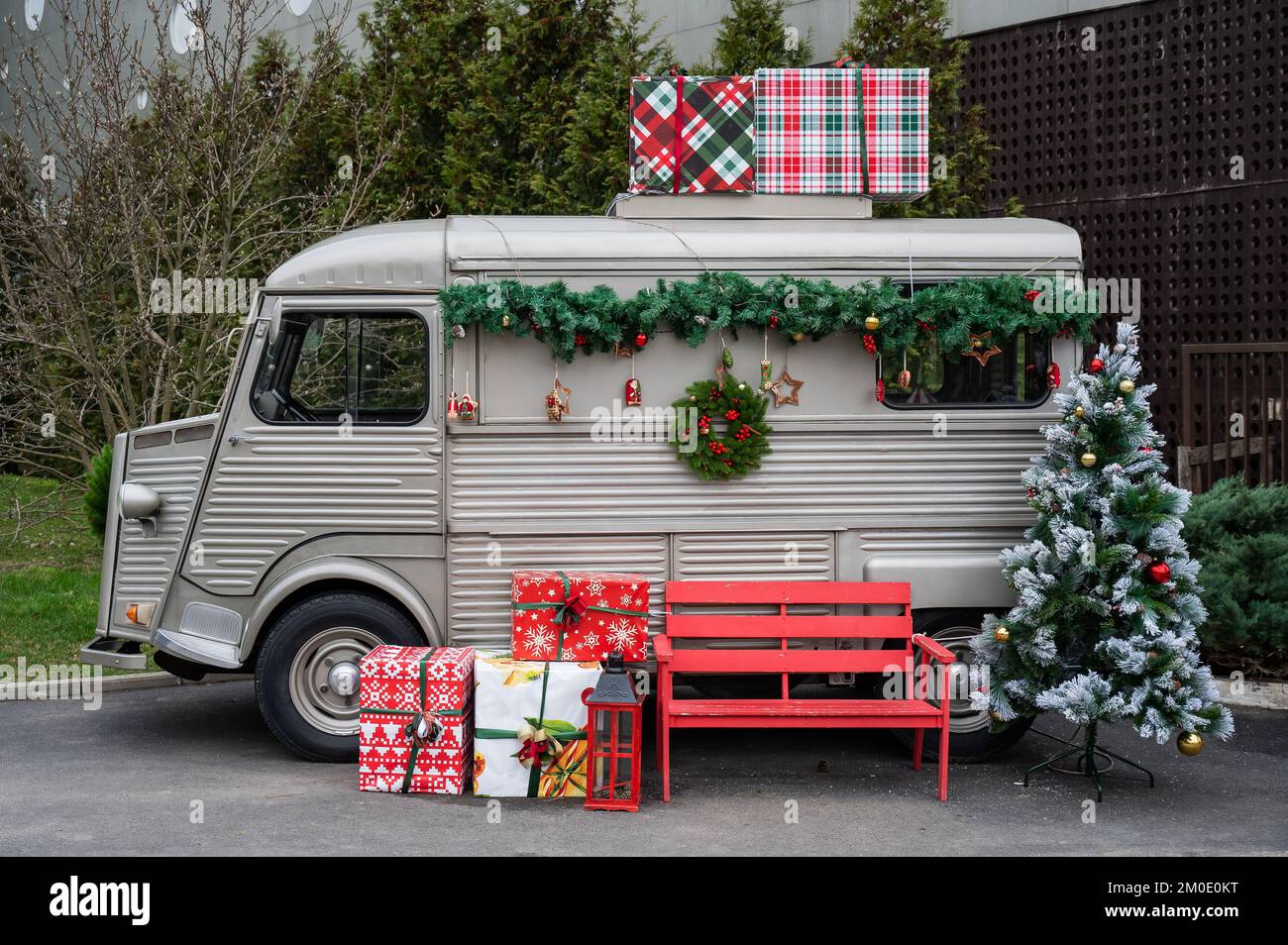 Christmas tree trailer christmas hi-res stock photography and images ...