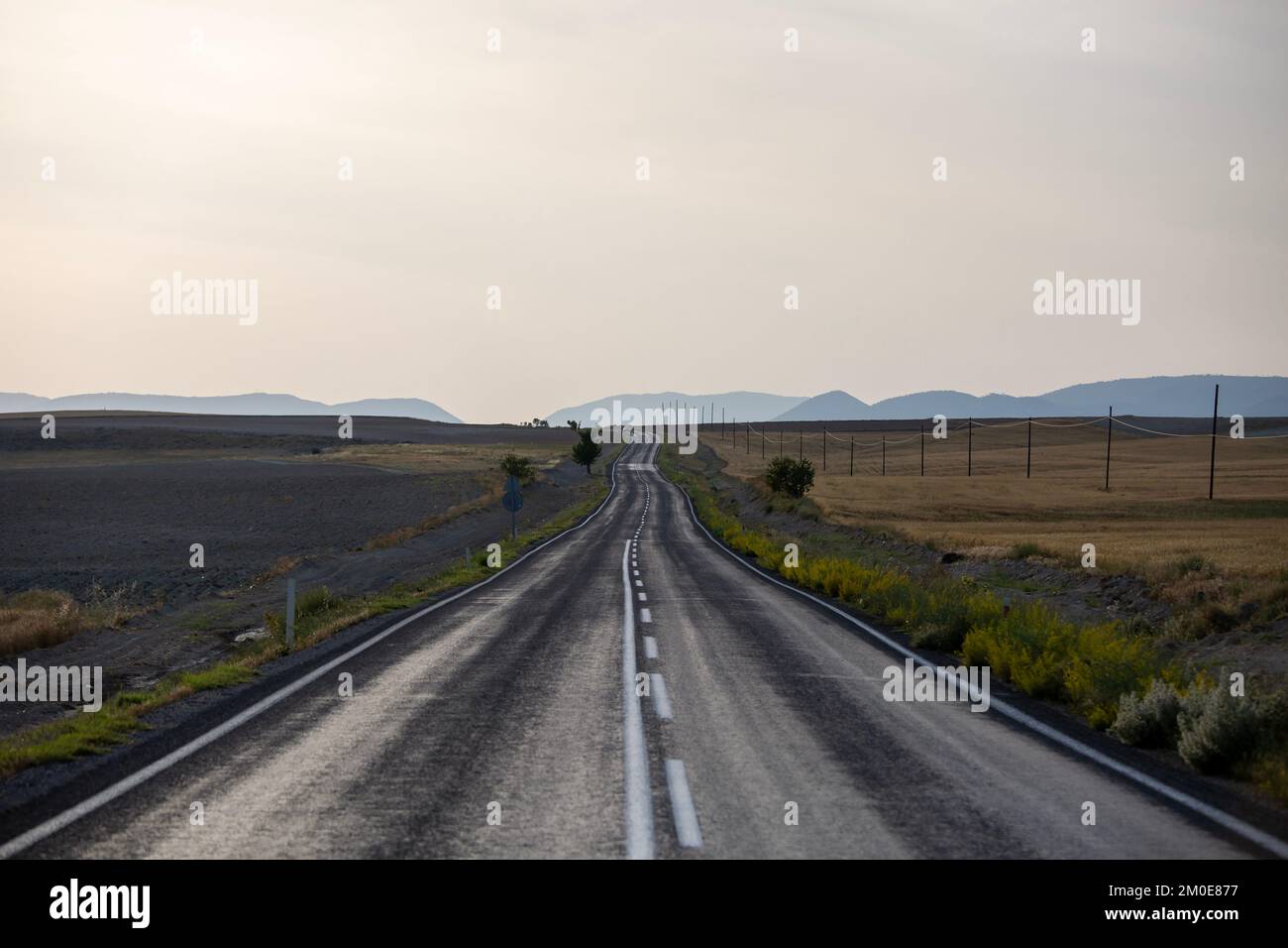asphalt road and turkey landscape Stock Photo - Alamy