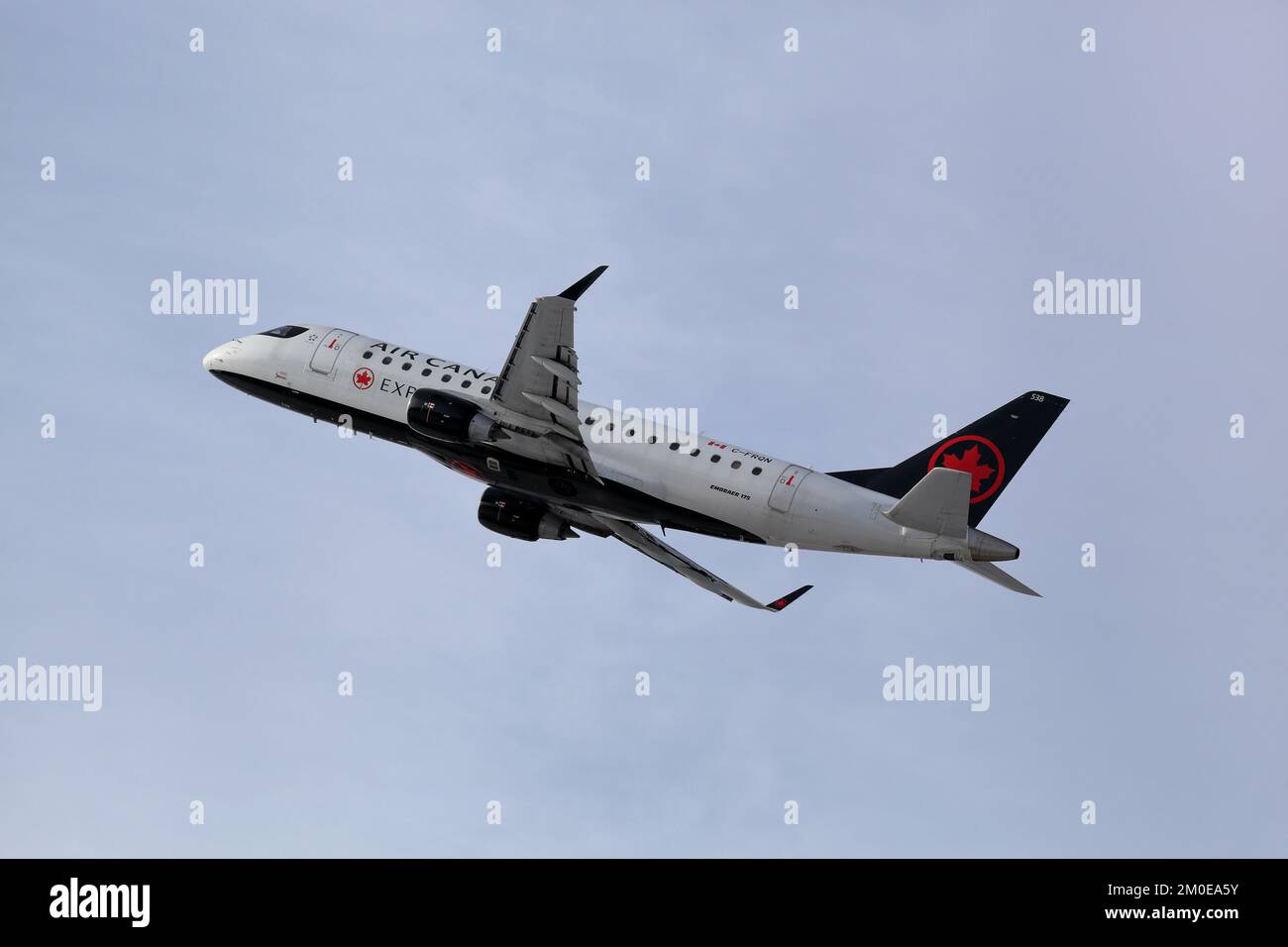 Embraer ERJ-175 Air Canada C-FRQN taking off from Montreal Airport, YUL ...