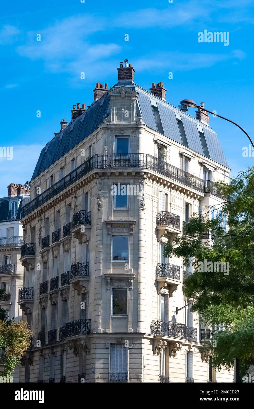 Avenue de la republique paris hi-res stock photography and images - Alamy