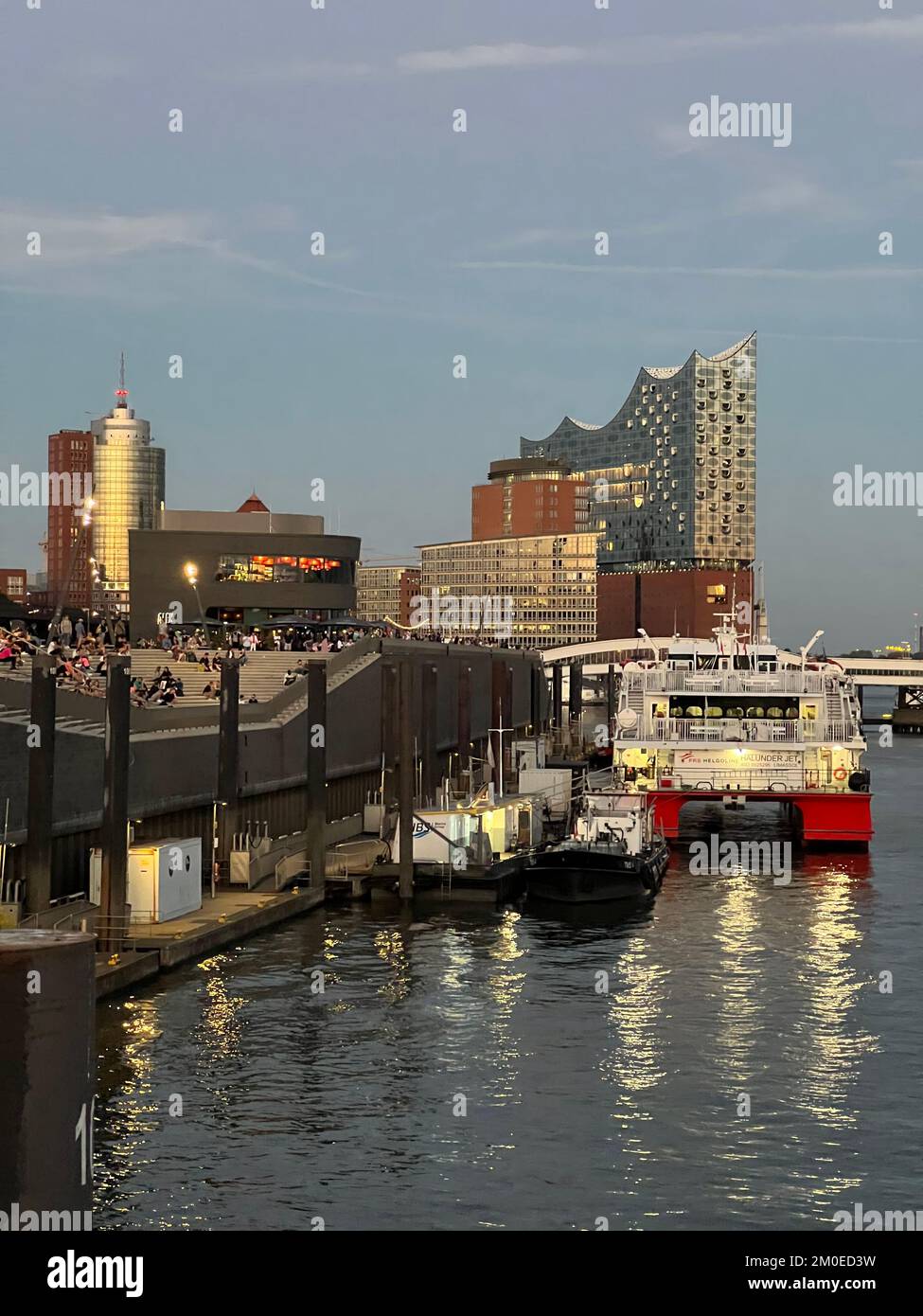 A scenic view of the harbor and city skyline of Hamburg, Germany Stock ...