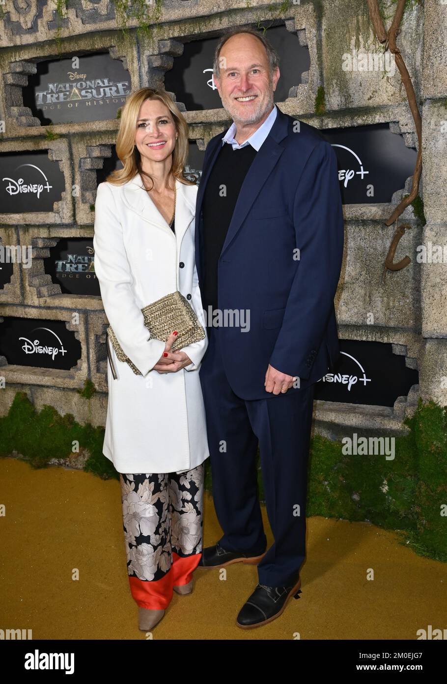 Los Angeles, USA. 05th Dec, 2022. Jon Turteltaub & Amy Turteltaub at ...