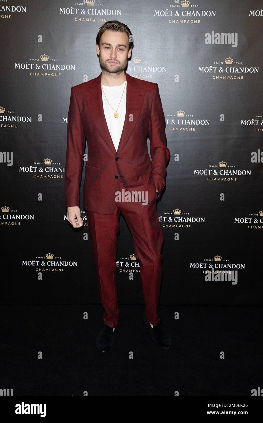 Romeo And Juliet 2022 Douglas Booth