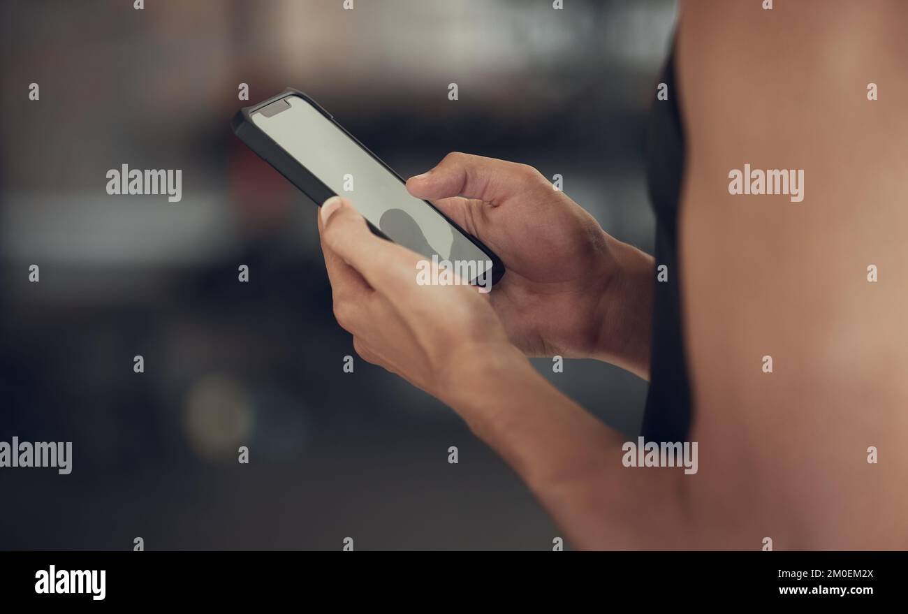 Bodybuilder mobile phone in hand hi-res stock photography and images ...