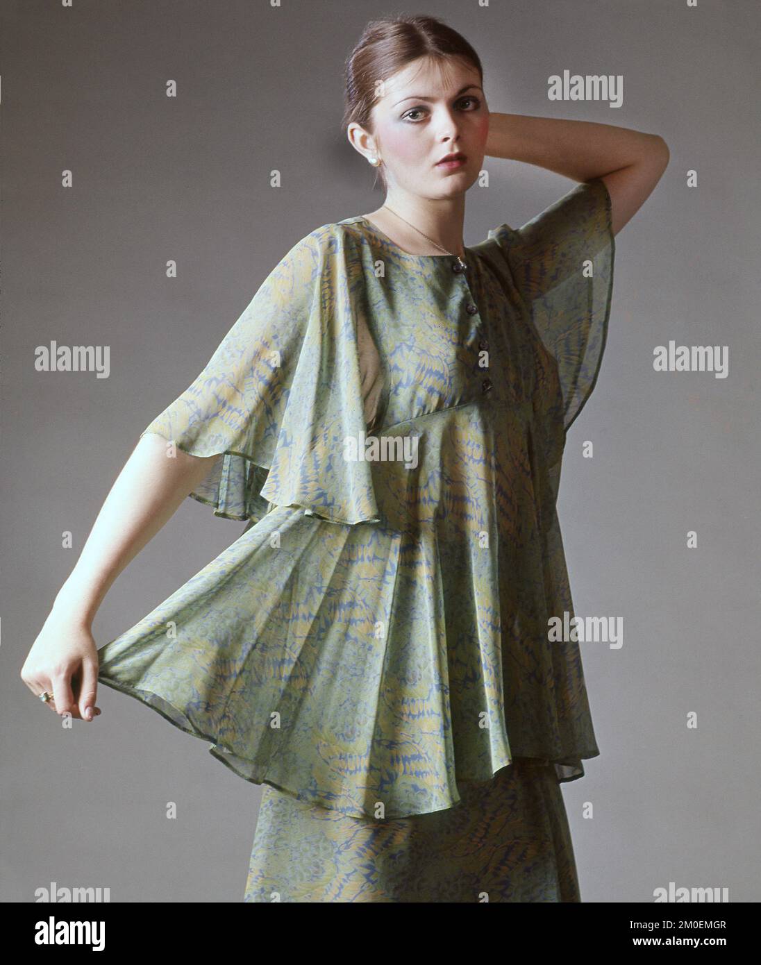 1970s evening dess hi-res stock photography and images - Alamy