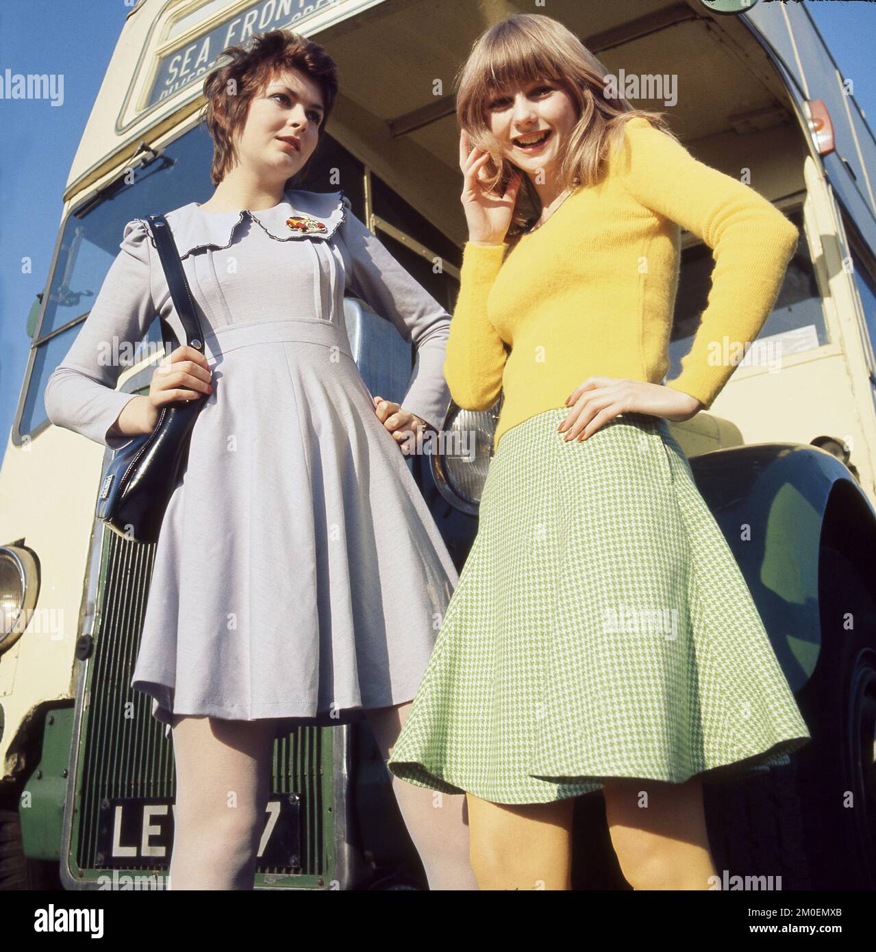 1972 teenage fashion hi-res stock photography and images - Alamy