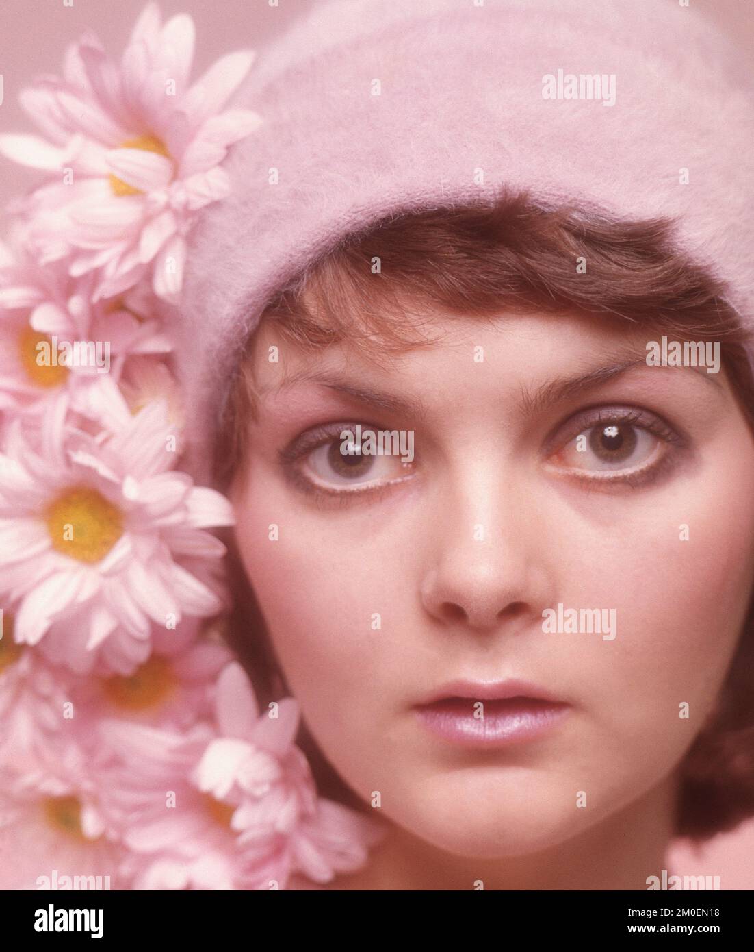 BIDA style fashion head shot of a young woman in 1972 Stock Photo - Alamy