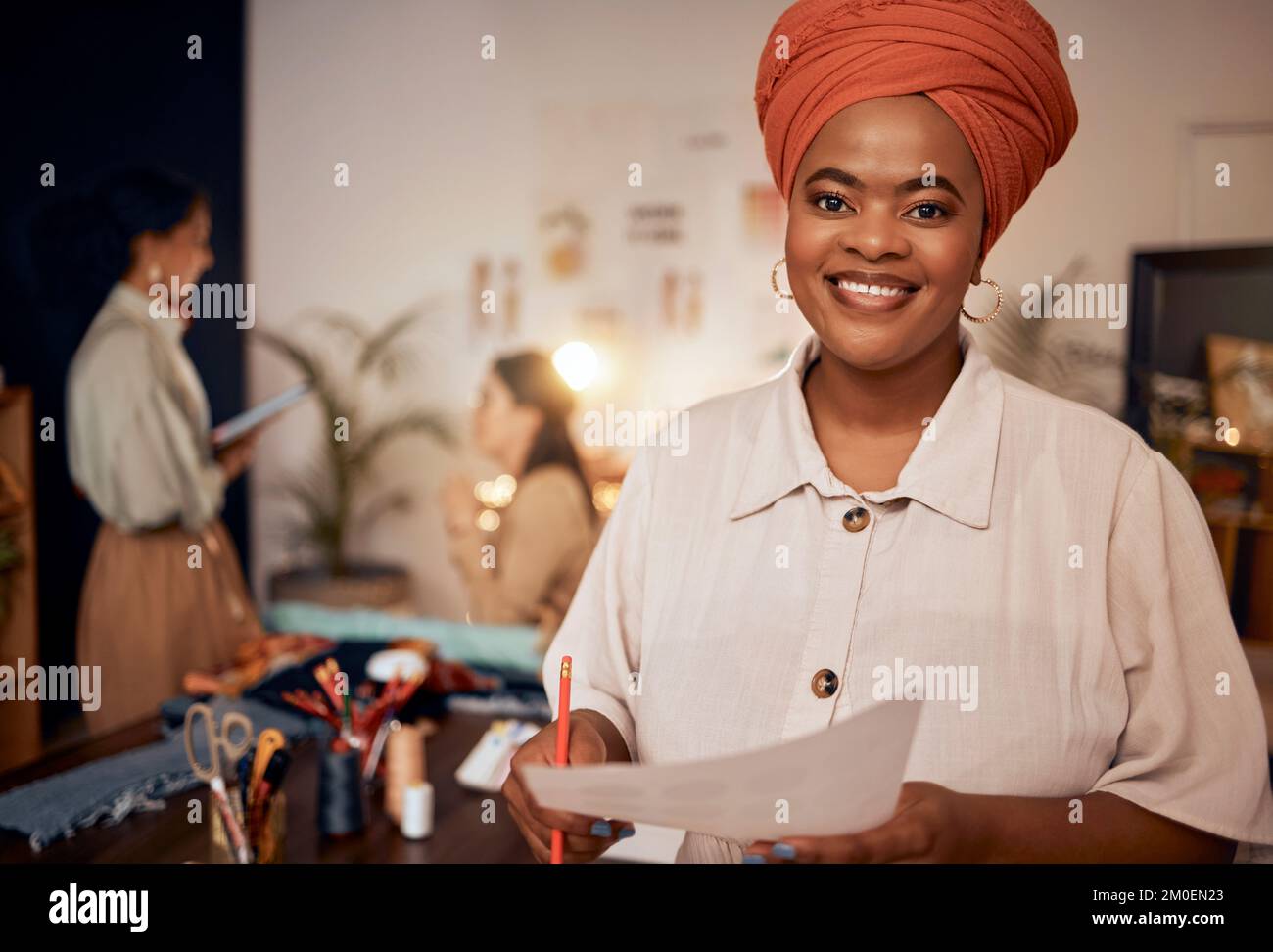 Boutique management hi-res stock photography and images - Alamy