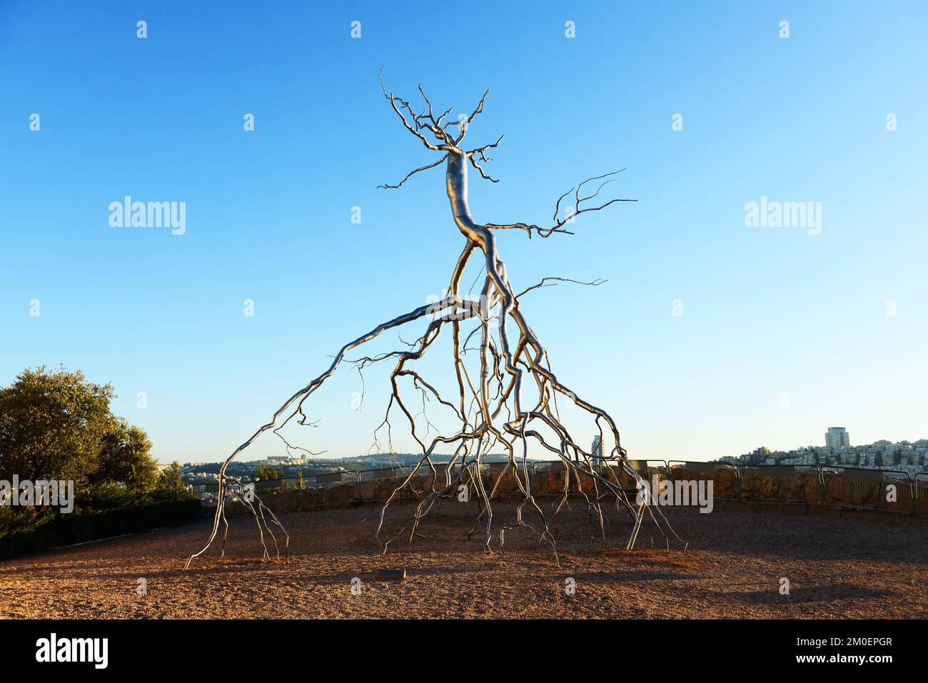 Inversion (AD 2008) by Roxy Paine at the Billy Rose art garden at the ...