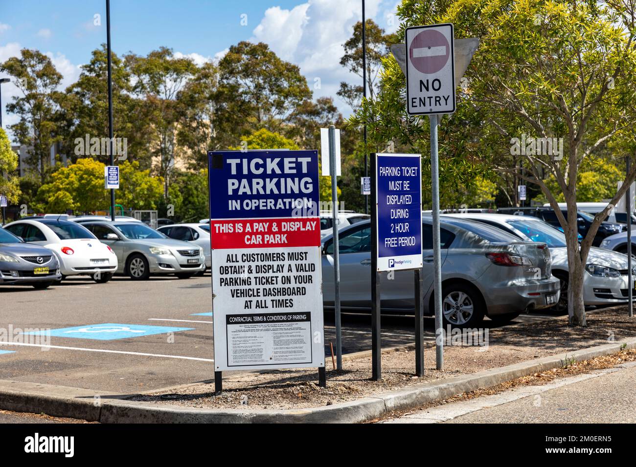 Ticket parking in operation hi-res stock photography and images - Alamy