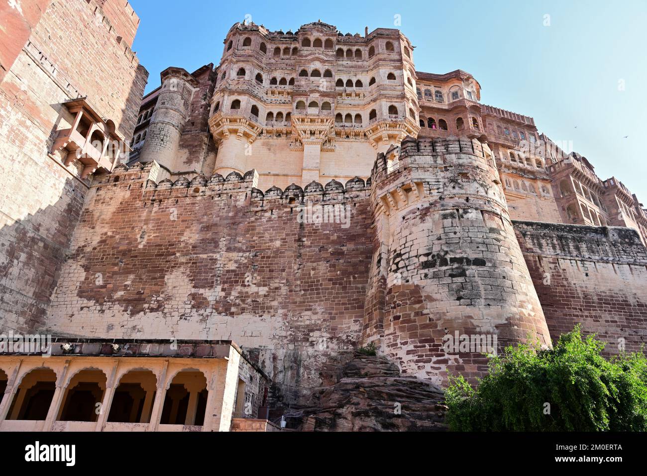Three-column facade of 1459 built Mehrangarh Fort Stock Photo - Alamy