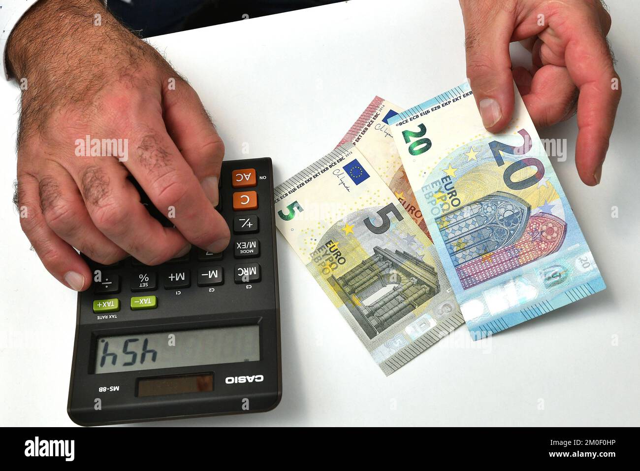 Illustration photo - EURO banknote, EU currency, money bills, banknote ...