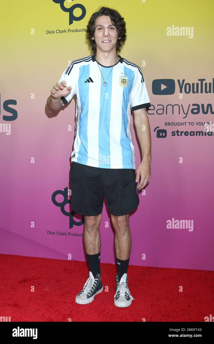 Beverly Hills, CA. 4th Dec, 2022. NichLmao at arrivals for 2022 YouTube ...