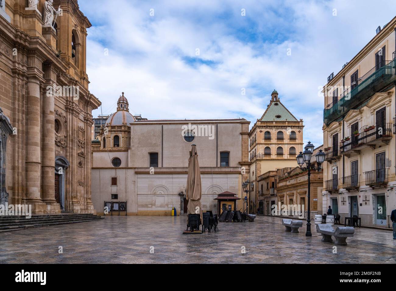 The Sicilian town of Marsala known for its finest wines and wineries ...