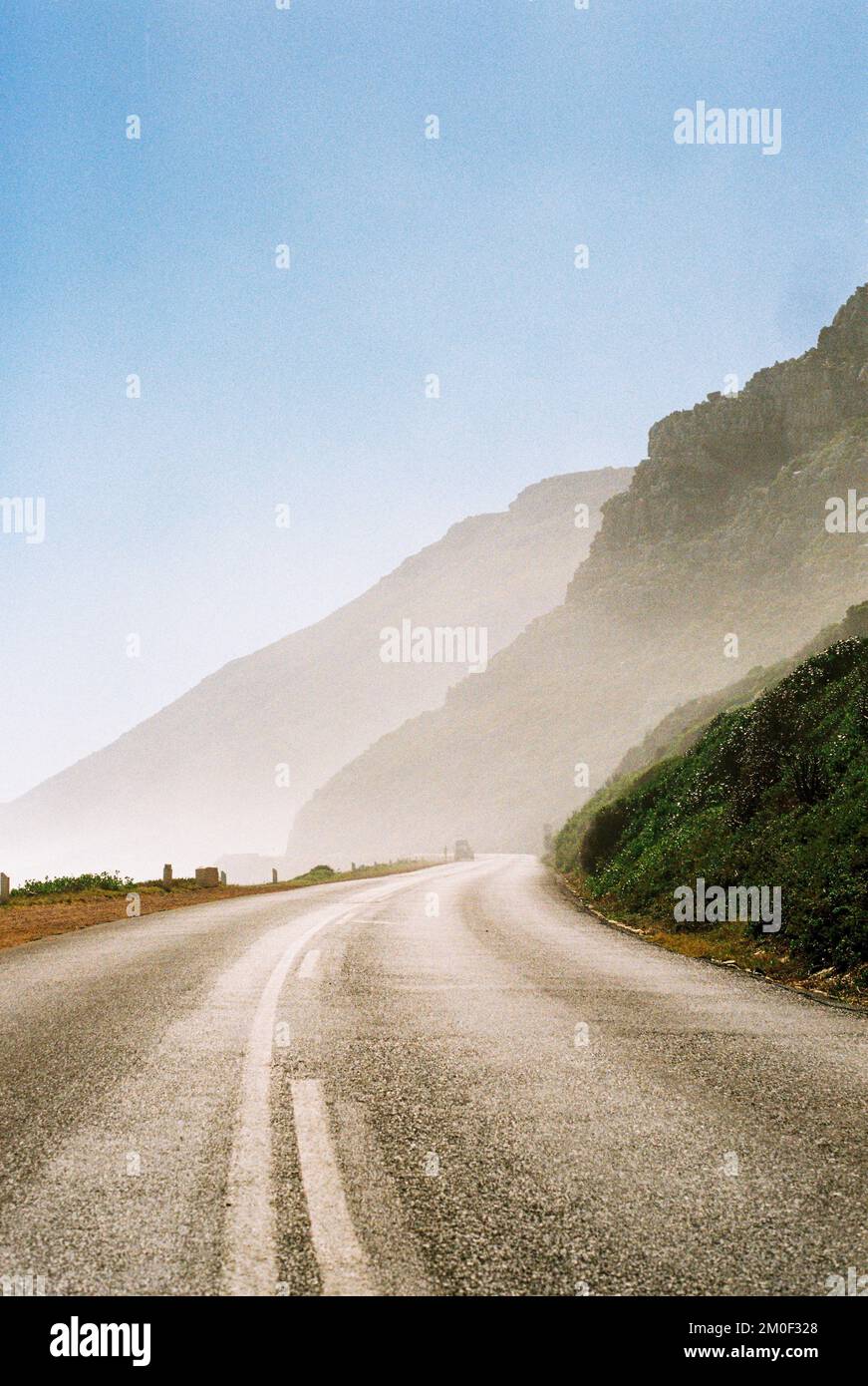 Beach road hi-res stock photography and images - Alamy