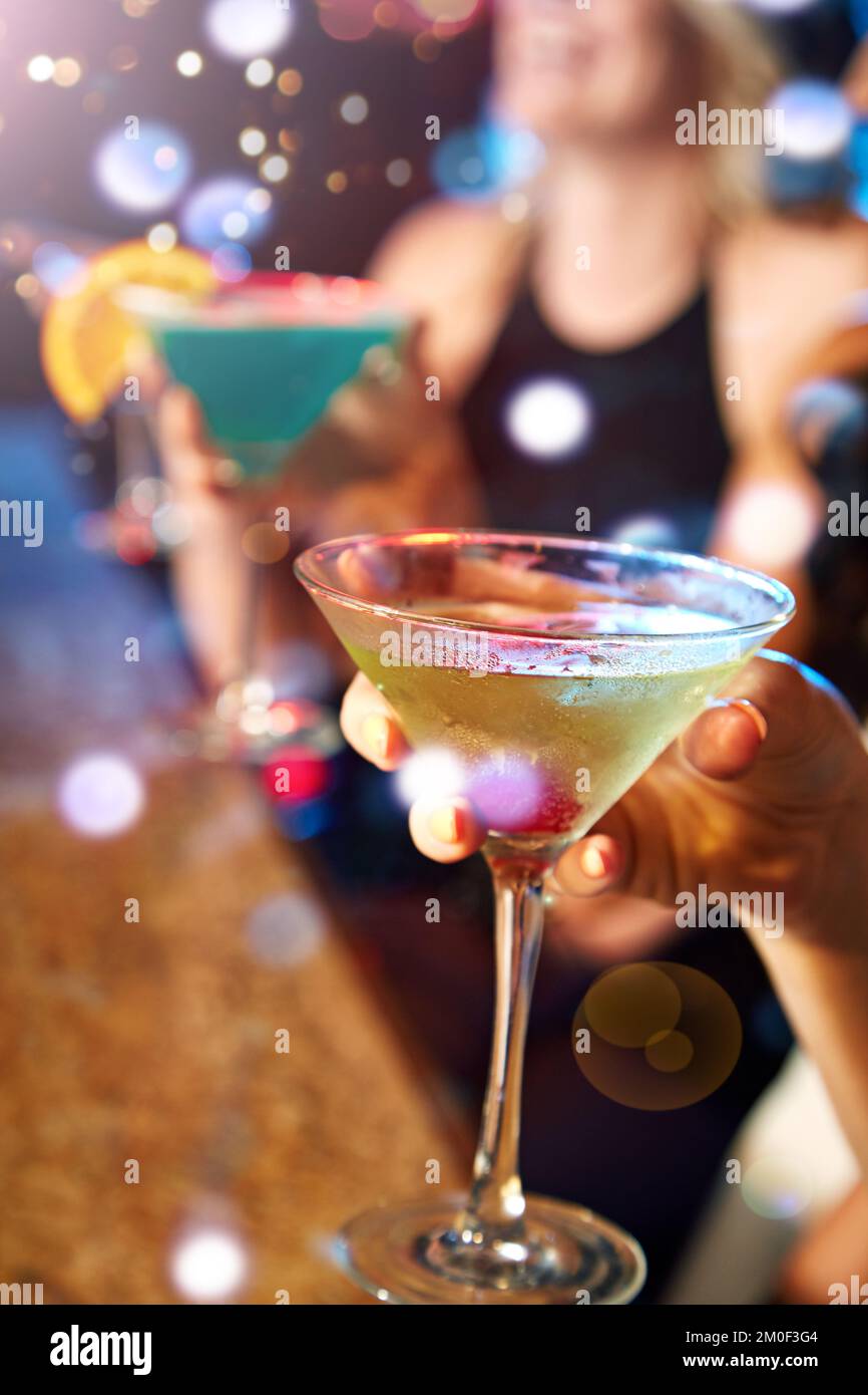 Hand cocktail hi-res stock photography and images - Alamy