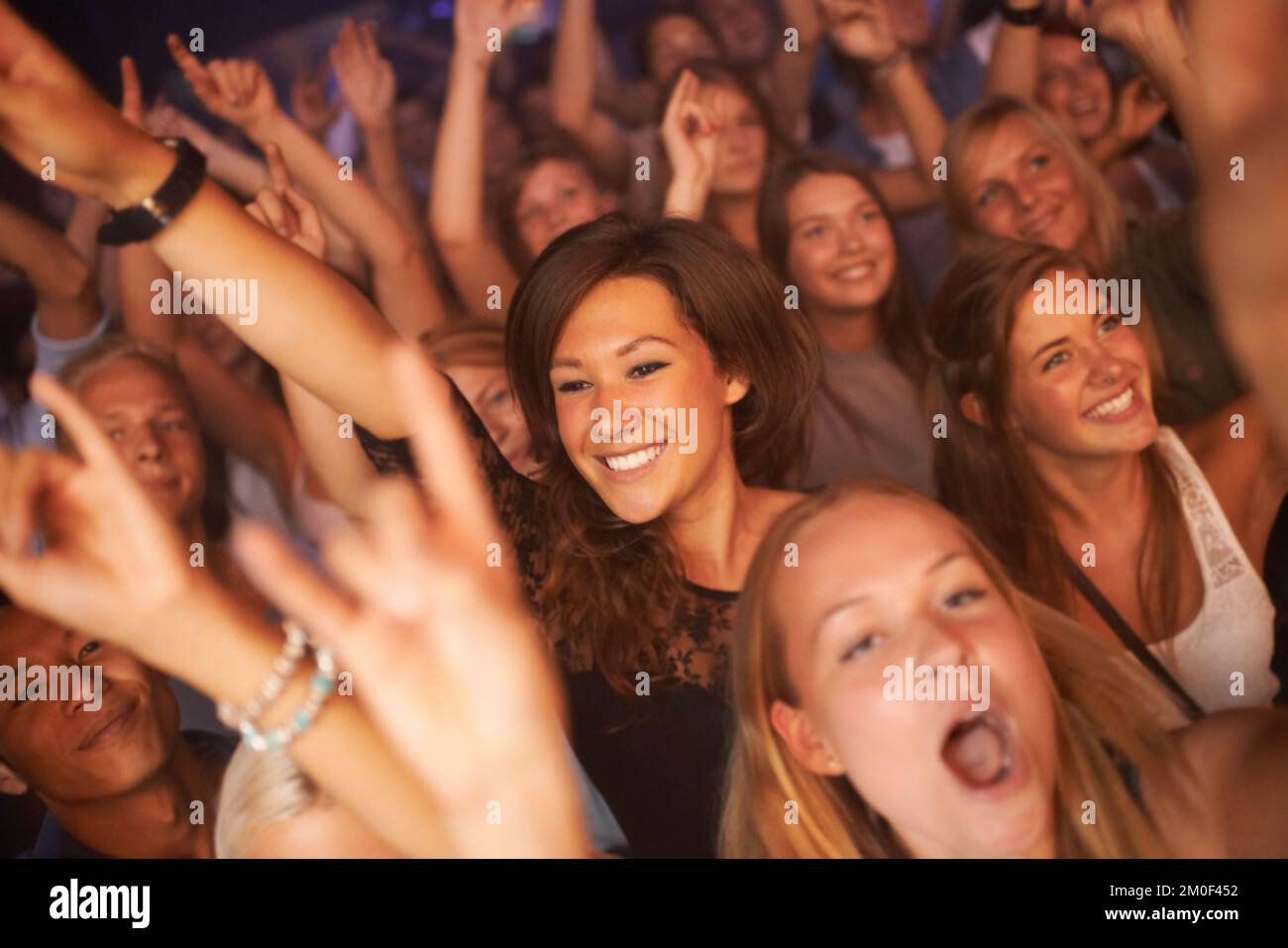 Crowd people fans hi-res stock photography and images - Alamy