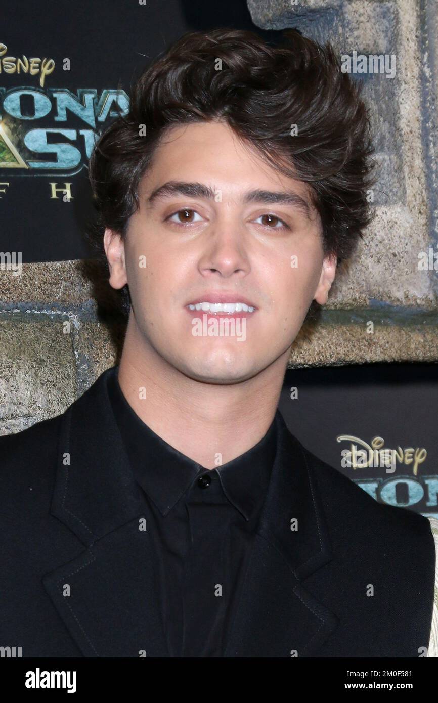 Los Angeles, CA. 5th Dec, 2022. Antonio Cipriano at arrivals for ...