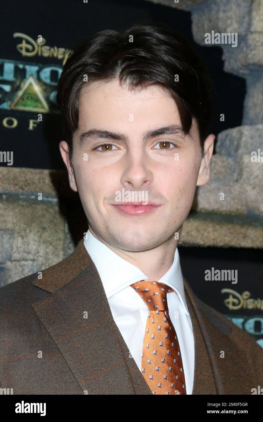 Los Angeles, CA. 5th Dec, 2022. Dylan Michael Douglas at arrivals for ...