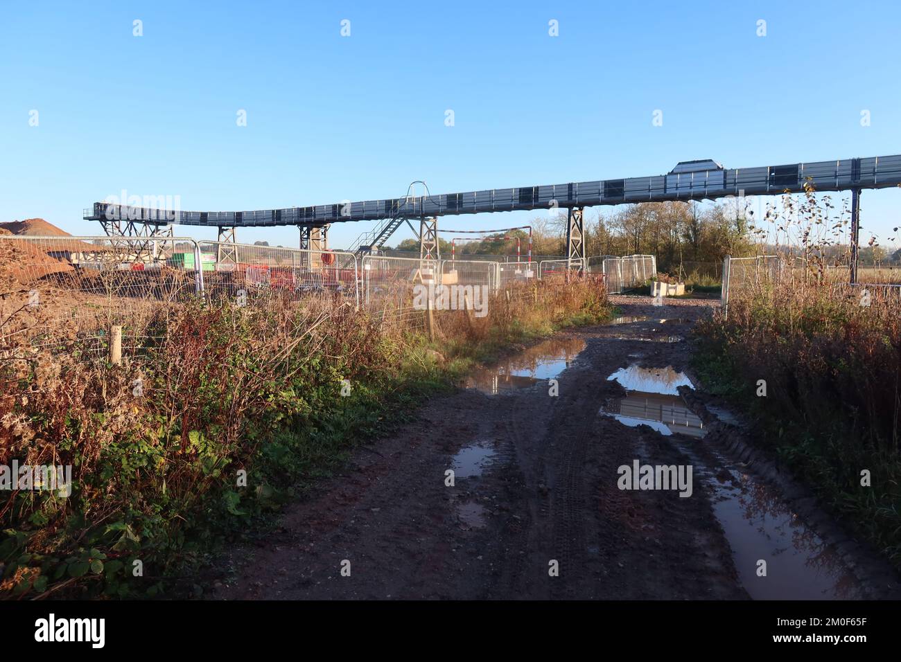 HS2 conveyor bridge over Grand union canal. high speed rail network construction site photo ...