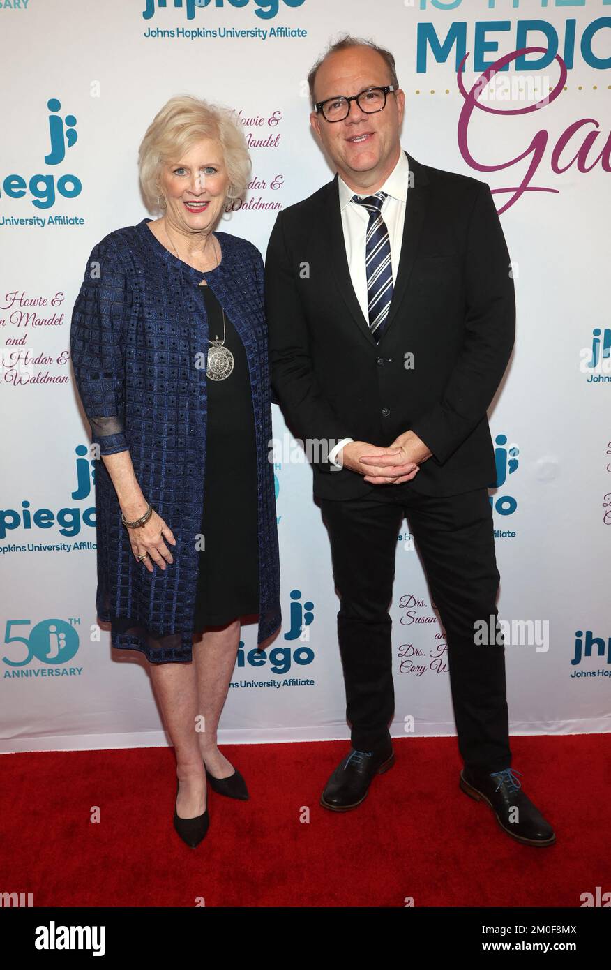 Beverly Hills, CA, USA on December 5, 2022. Leslie D. Mancuso, Tom Papa ...