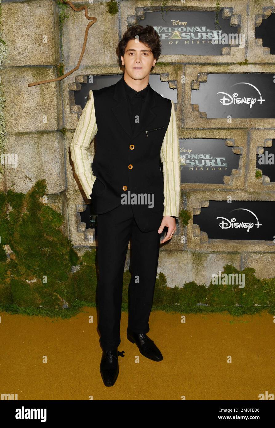 Hollywood, California, USA. 05th Dec, 2022. Antonio Cipriano attends ...