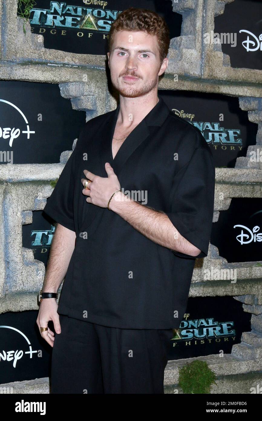 December 5, 2022, Los Angeles, CA, USA: LOS ANGELES - DEC 5: Jake ...