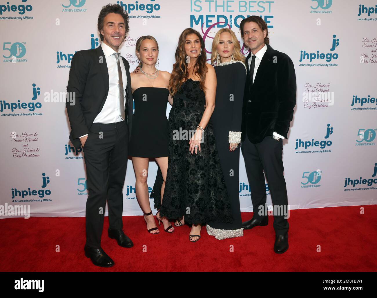 5 December 2022 -Beverly Hills, California - Shawn Levy, Jennifer Meyer ...