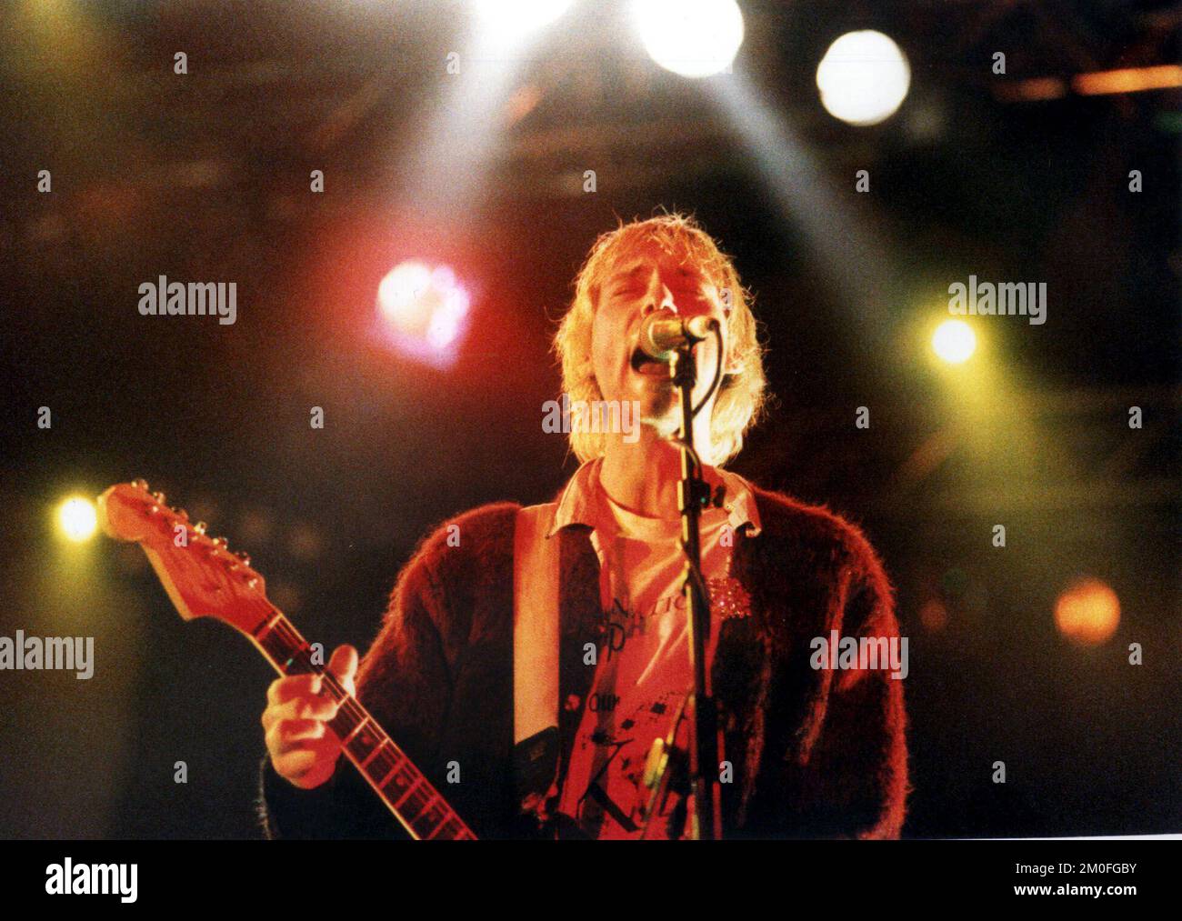 PA NEWS PHOTO/POLFOTO - UK USE ONLY: UNDATED1994 PICTURE OF CURT COBAIN ...