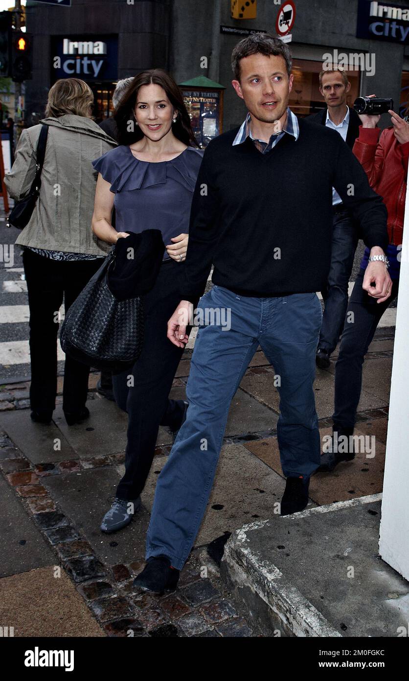 The royal Crown Prince couple, Mary and Frederik celebrated their 7th ...